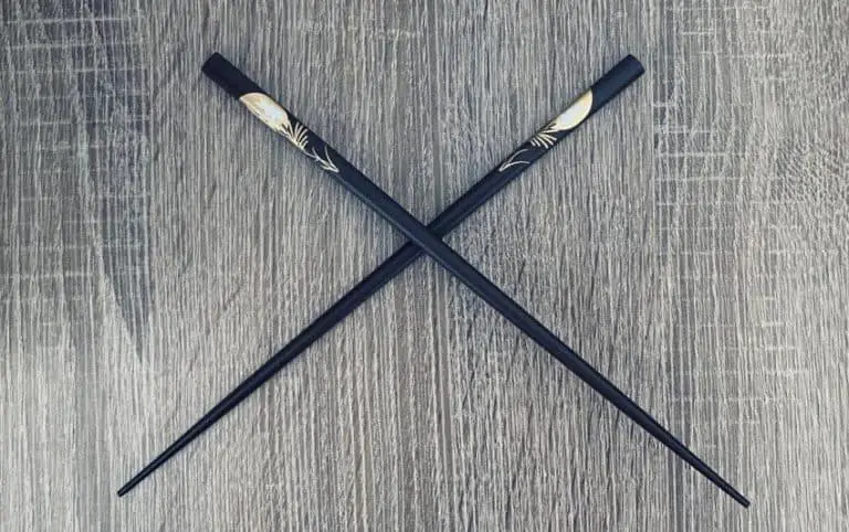 How to Use Chopsticks in Japan?